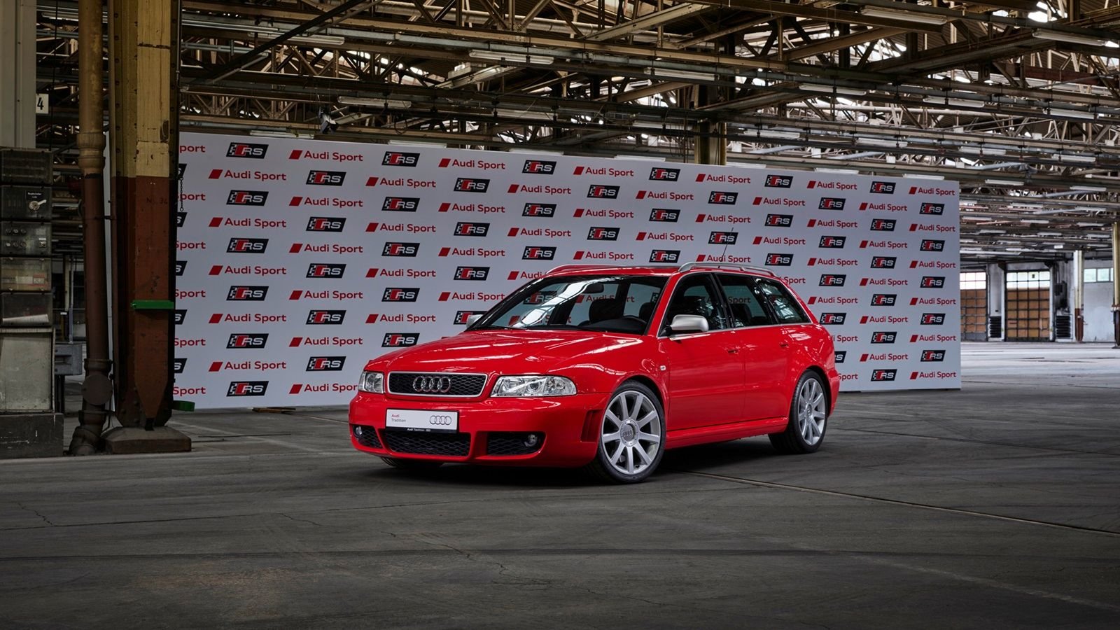 Ranking Every Audi RS Wagon from 'Worst' to First! | Audiworld