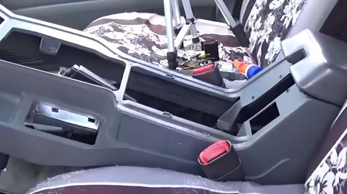 Jeep Cherokee 1997-2001: How to Replace Center Console | Cherokeeforum