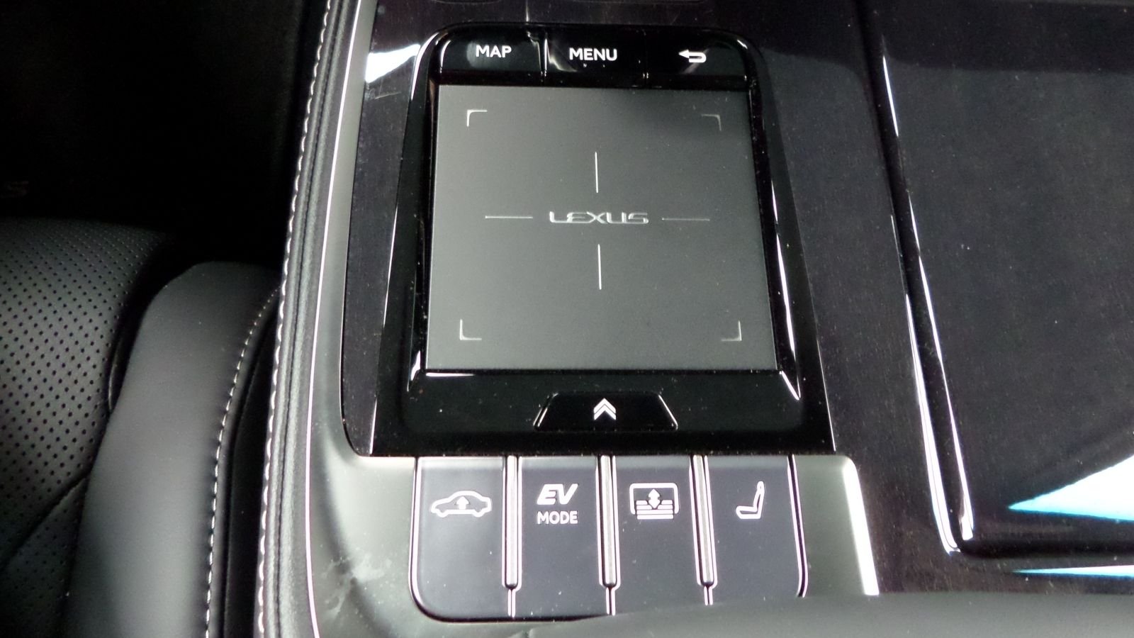 A Closer Look at the 2020 LS500h | Clublexus