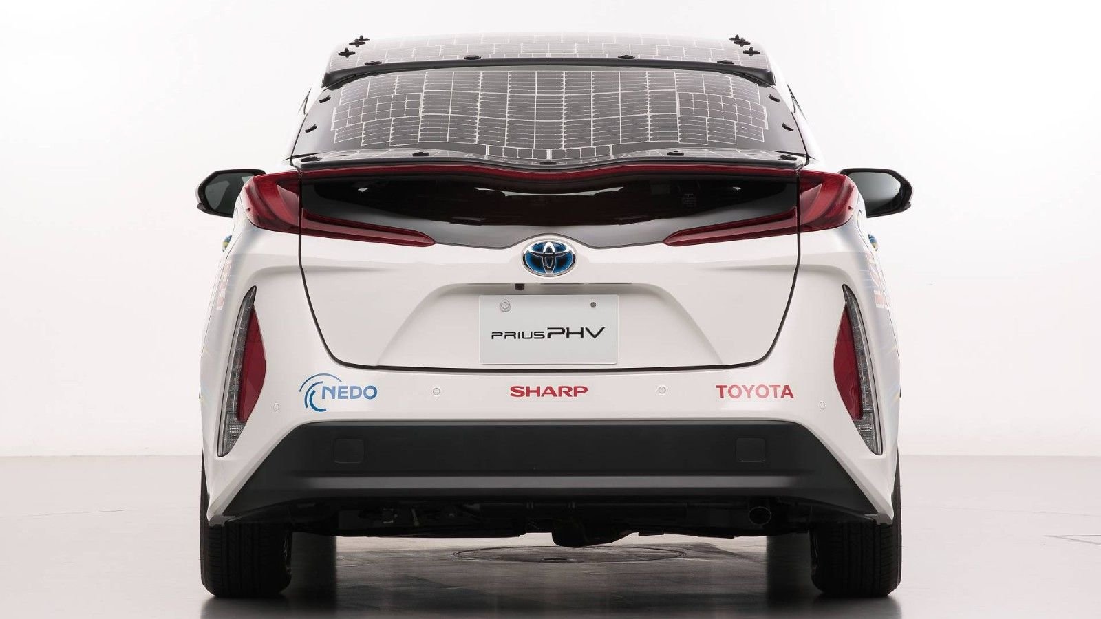 Toyota Experimenting with Solar Paneled Vehicles | Clublexus