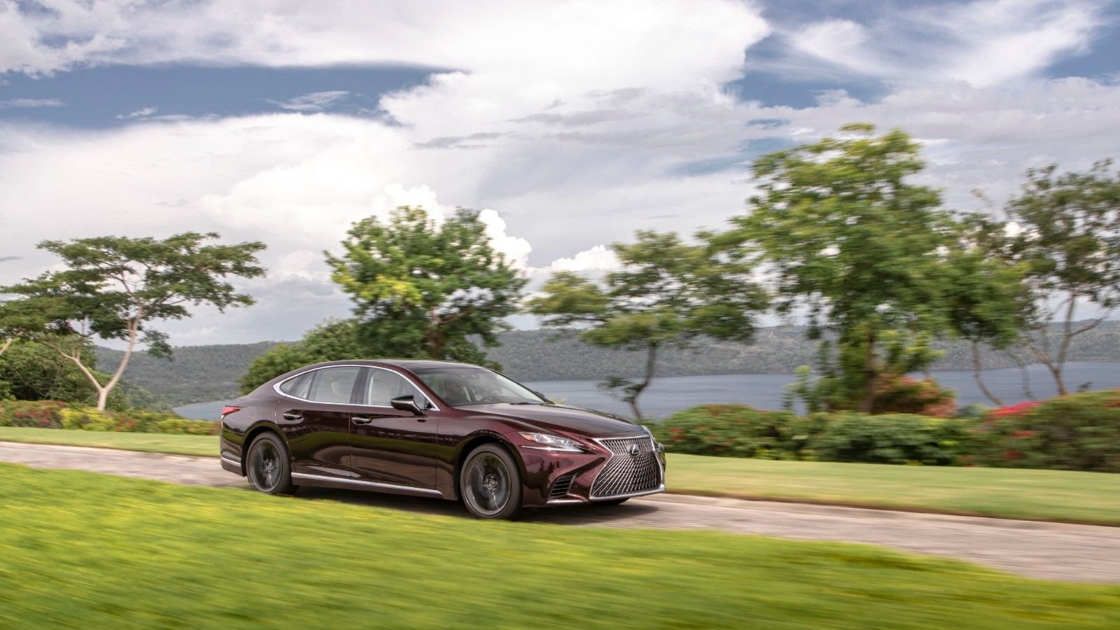 Lexus Commemorates Three Decades of Artistic Japanese Design | Clublexus