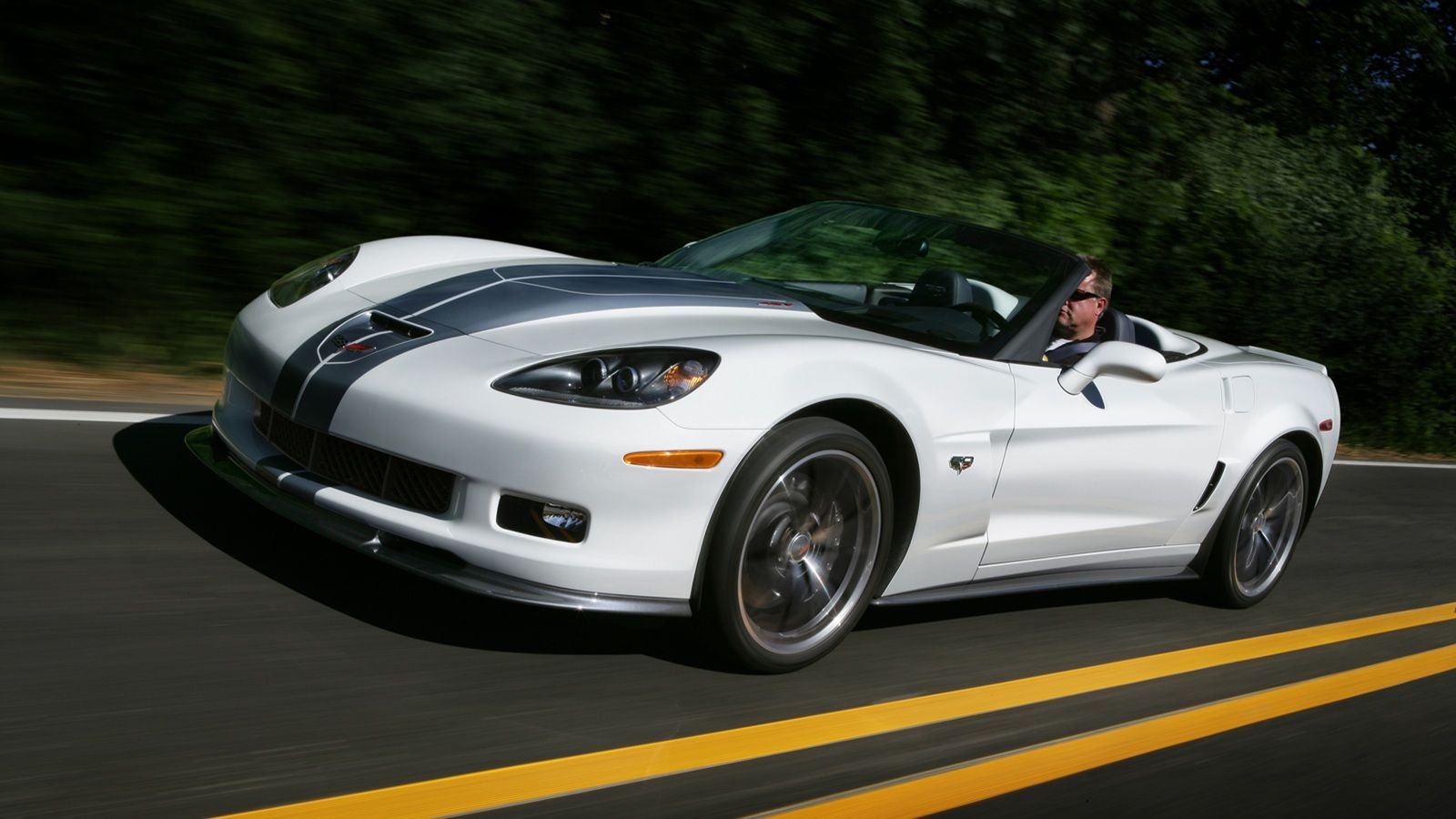 10 Best Corvette Racing Stripes & Graphics Packages of All Time ...