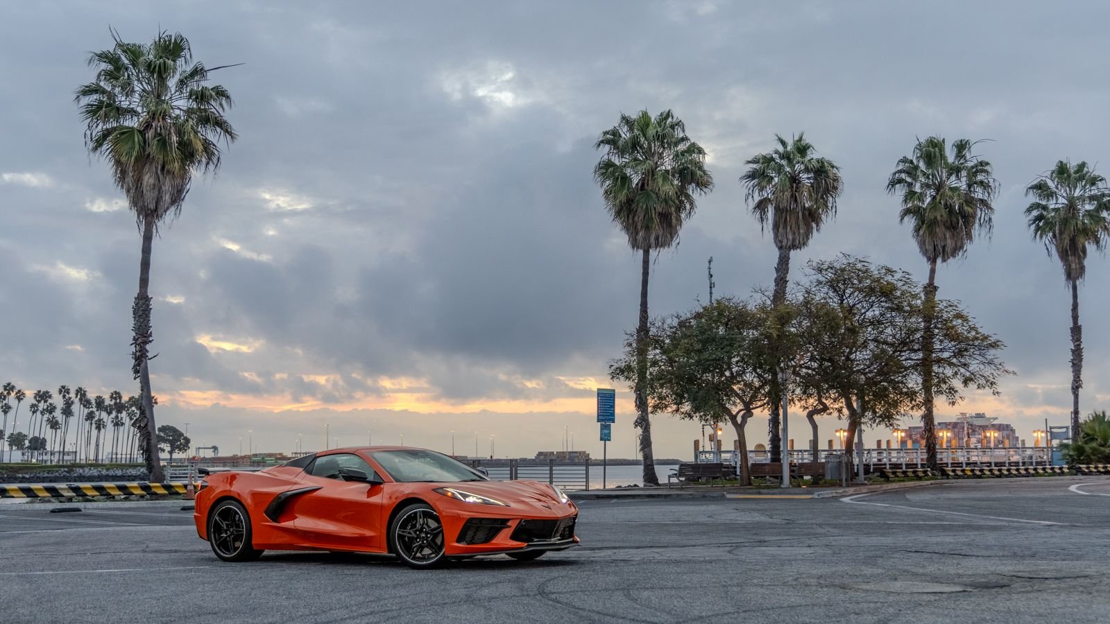 The 5 PROS & 5 CONS of Daily Driving a C8 Corvette! | Corvetteforum