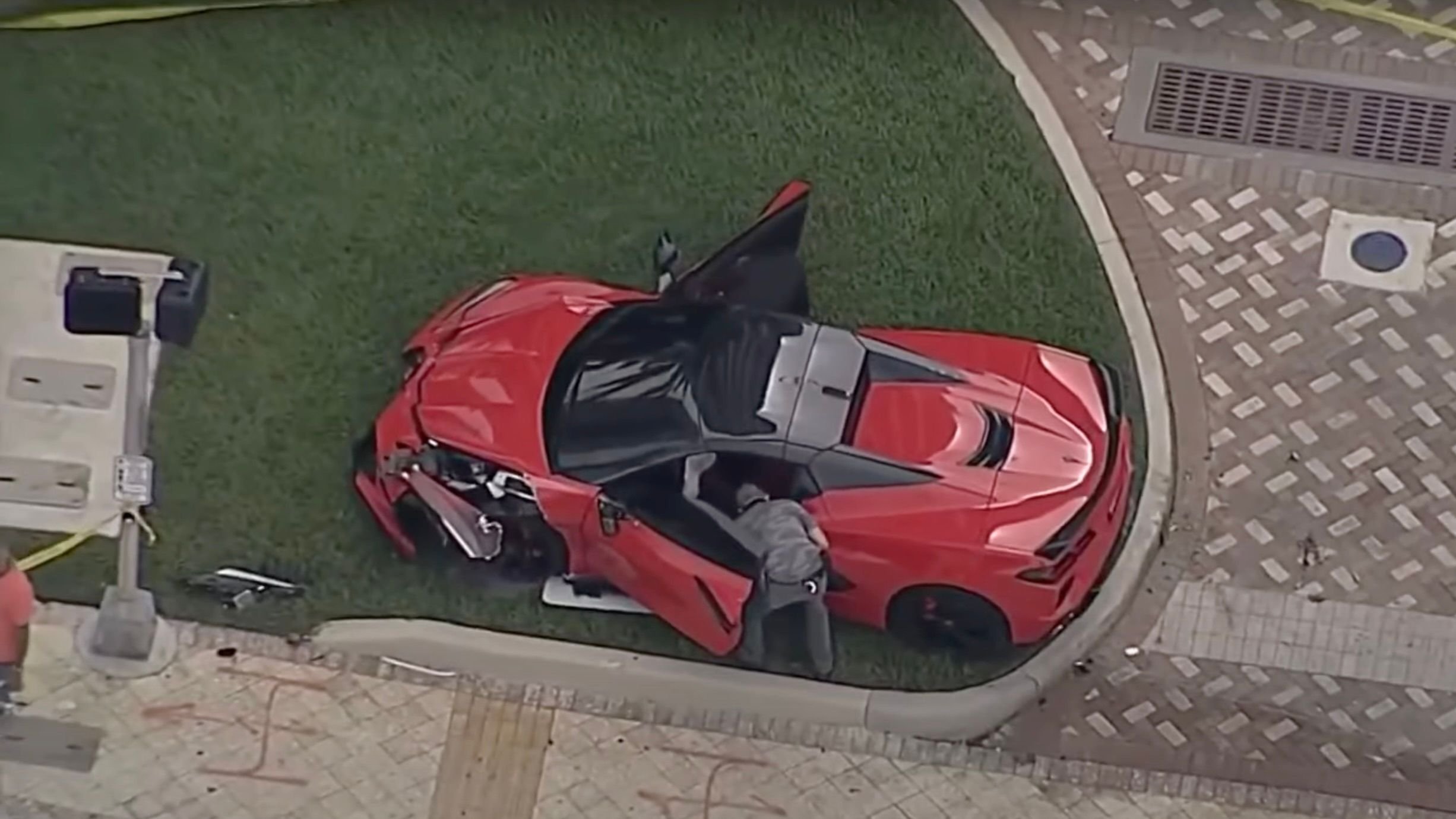 Man Crashes C8 Corvette, Tries To Run, Promptly Fails | Corvetteforum