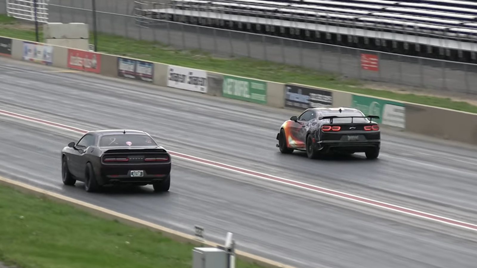 How Does A Dodge Challenger 392 Do Drag Racing a Camaro ZL1? | Dodgeforum