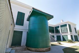 7 Tips for Cleaning and Sanitizing Water Cistern Tanks | DoItYourself.com