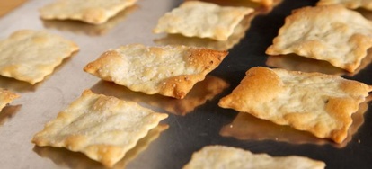 How to Make Your Own Crackers | DoItYourself.com