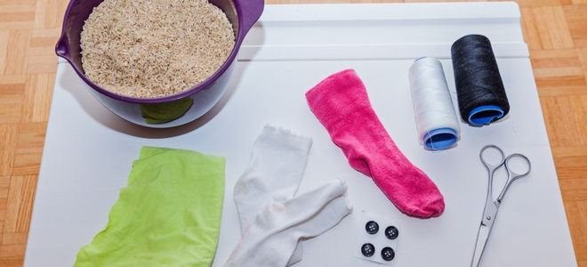 4 Ways to Make a Homemade Heating Pad | DoItYourself.com