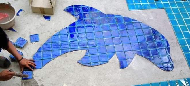 How to Lay Pool Tiling | DoItYourself.com