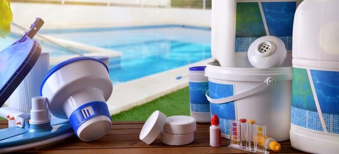 6 of the Best Pool Cleaning Products | DoItYourself.com