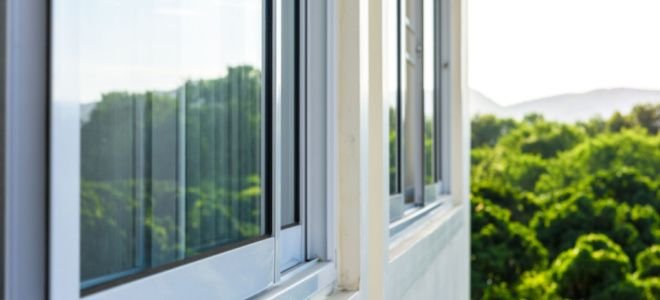 How to Fix Common Horizontal Sliding Window Problems | DoItYourself.com