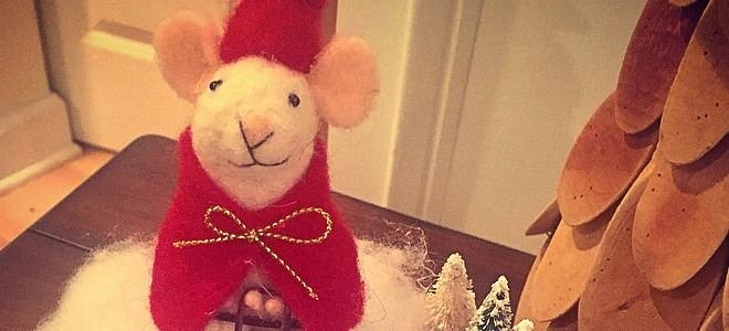 DIY a Mini Holiday Dome Display | DoItYourself.com