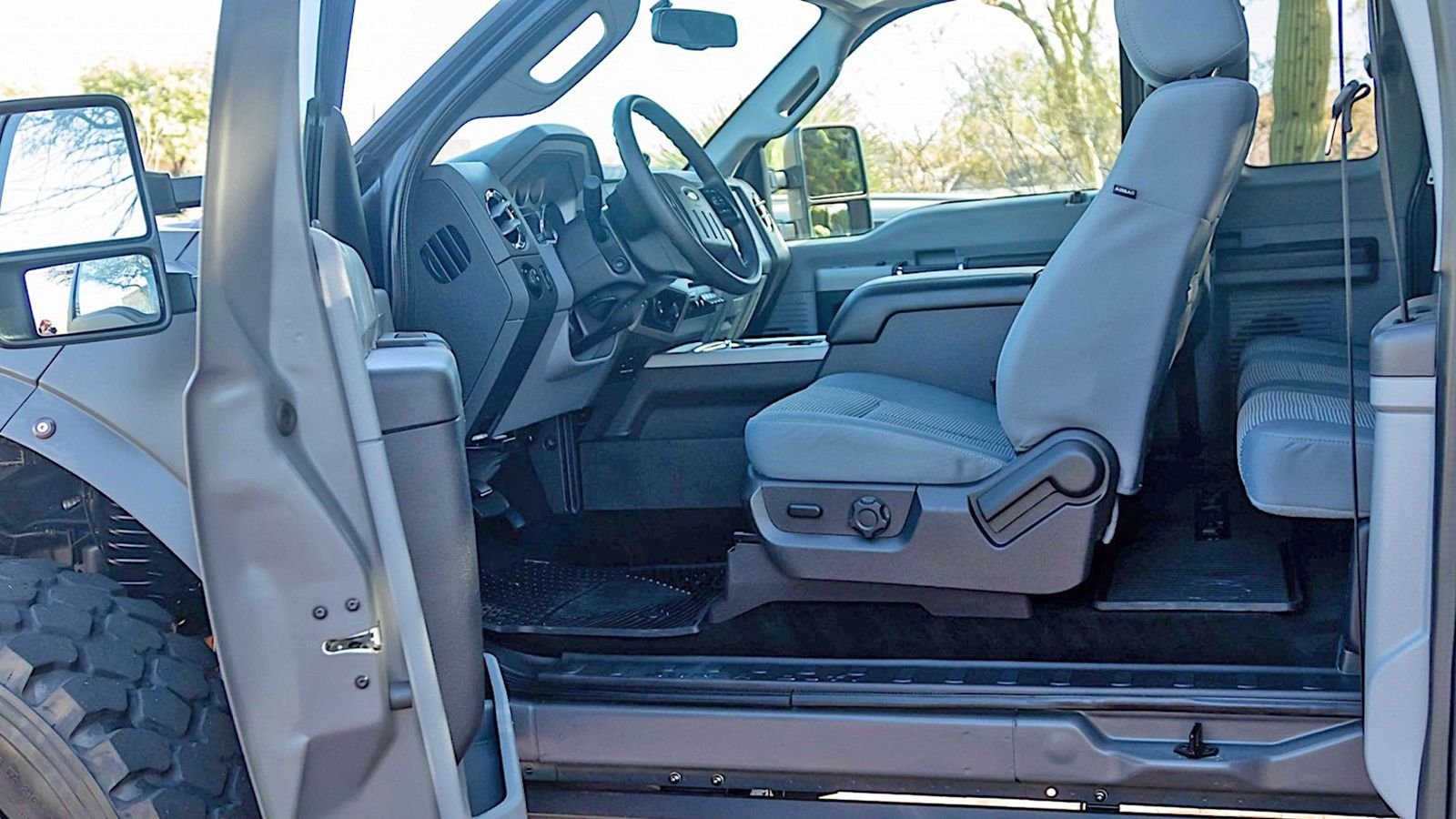 Ford F-250 MegaRaptor Rolls on Seriously Huge Rubber | Ford-trucks