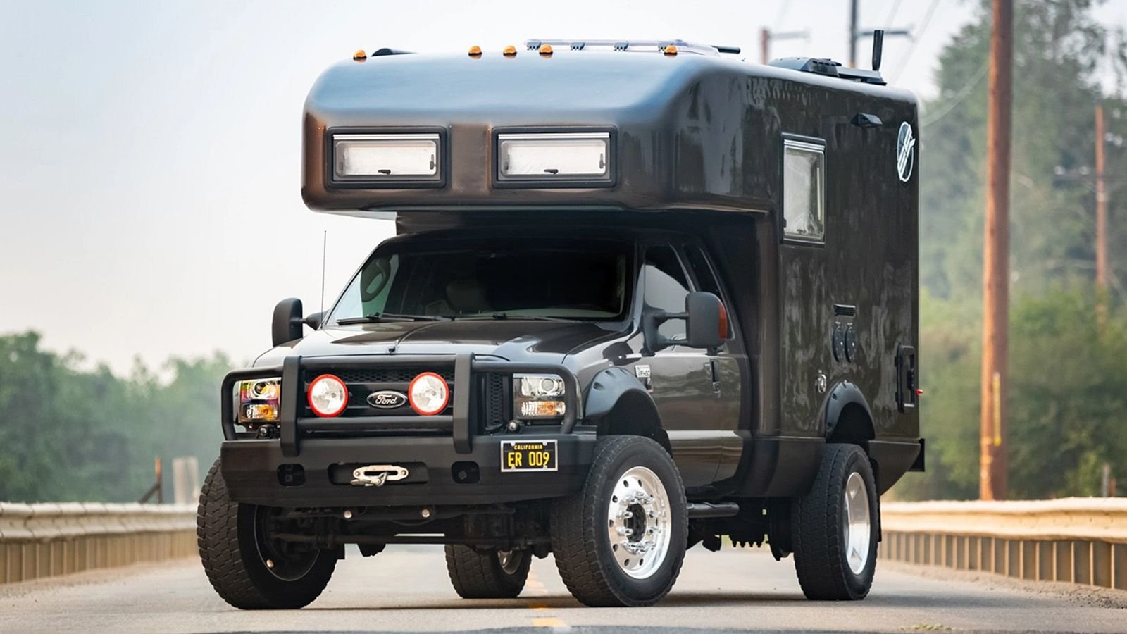 Converted F-450 Perfect for Zombie Apocalypse Getaways | Ford-trucks