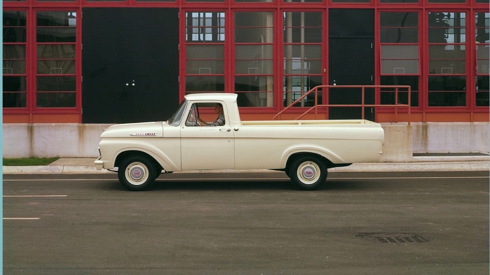 Check Out These Rare Vintage Ford Truck Photos | Ford-trucks