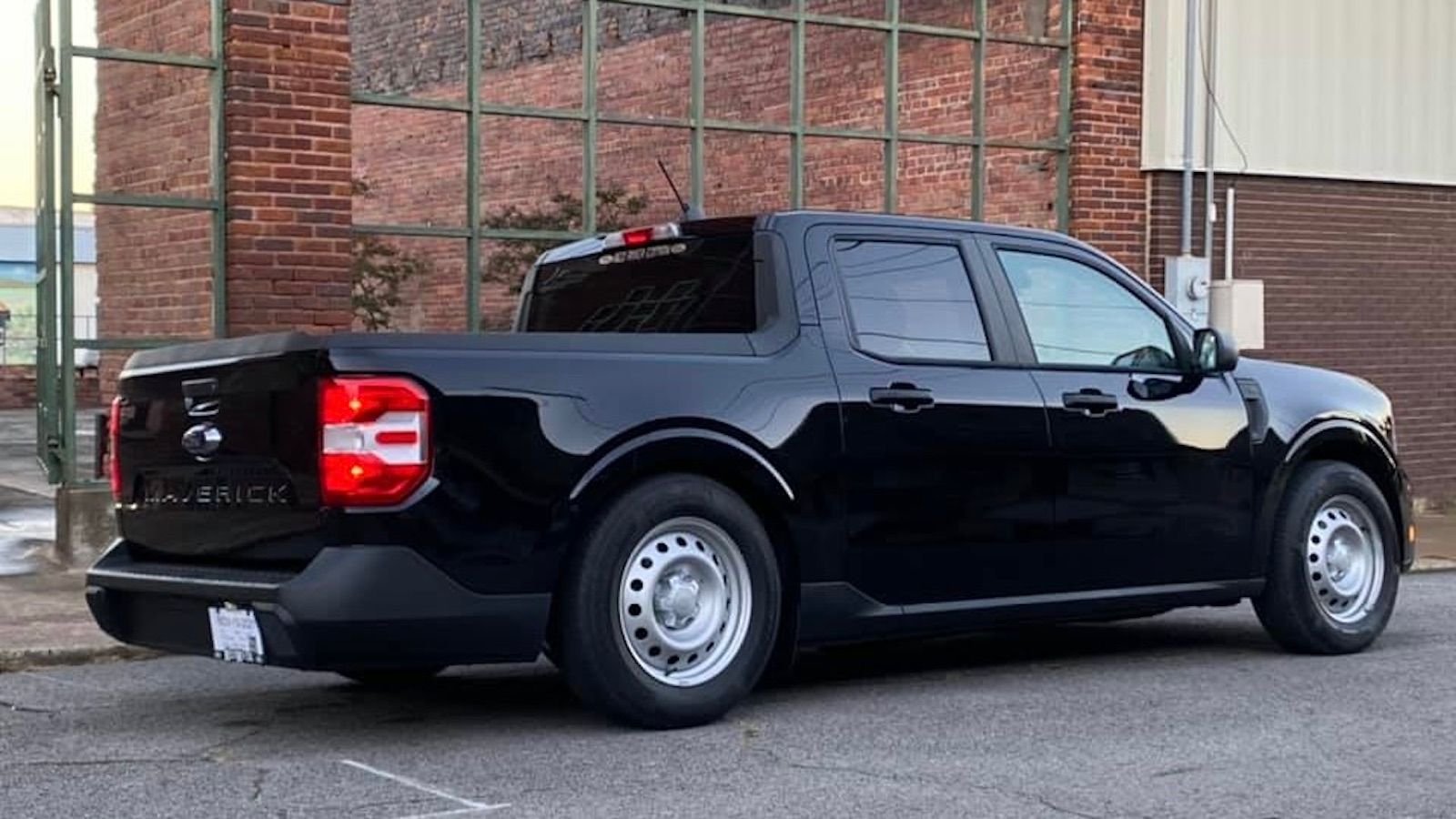 Slammed Ford Maverick Brings Back The Mini-Truck Craze | Ford-trucks