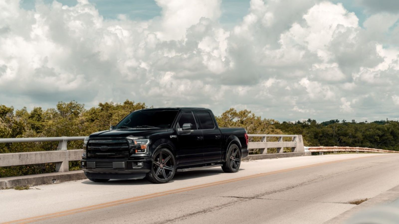 Throwback: Custom F-150 Puts The Sport in Sport Truck | Ford-trucks