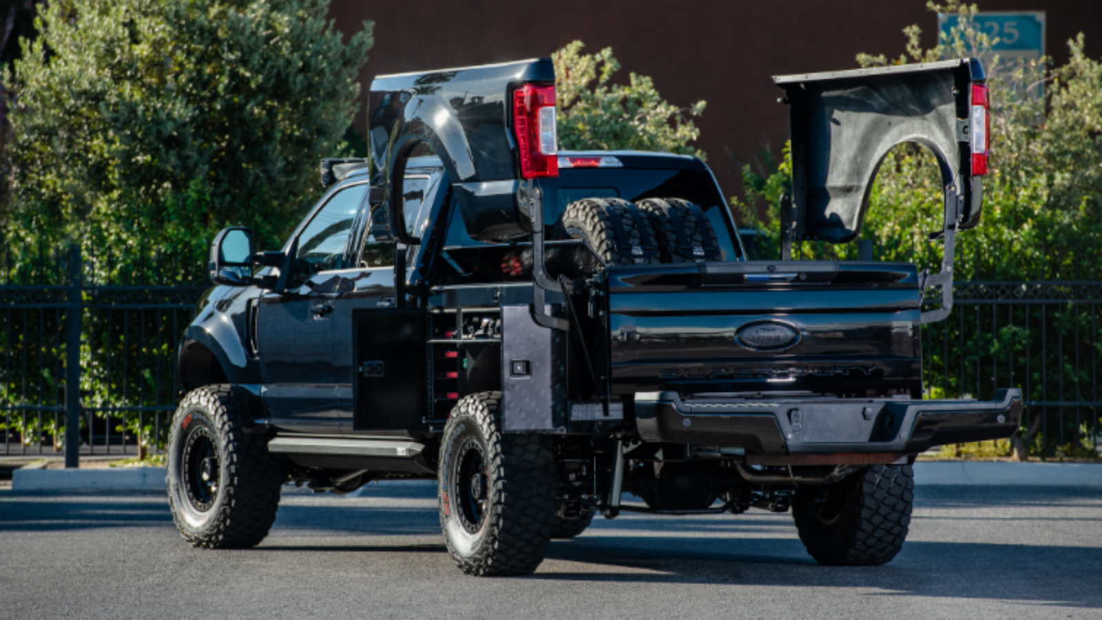 DeBerti Design’s F-250 is a Turbo Diesel Transformer | Ford-trucks