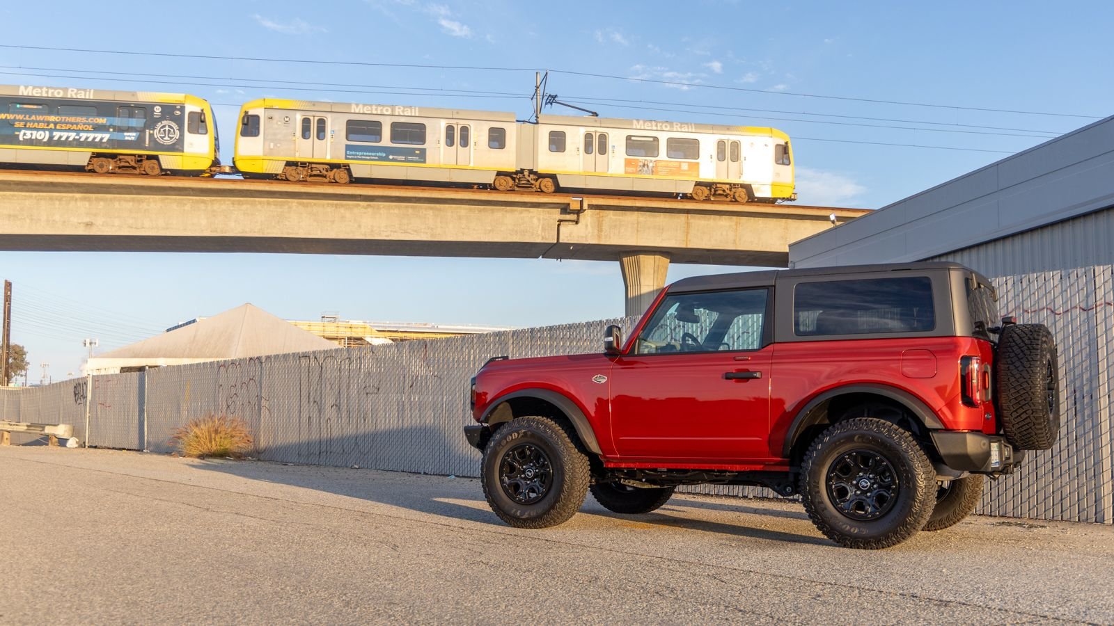 7 Reasons a Bronco Wildtrak is Better than a Bronco Raptor! | Ford-trucks