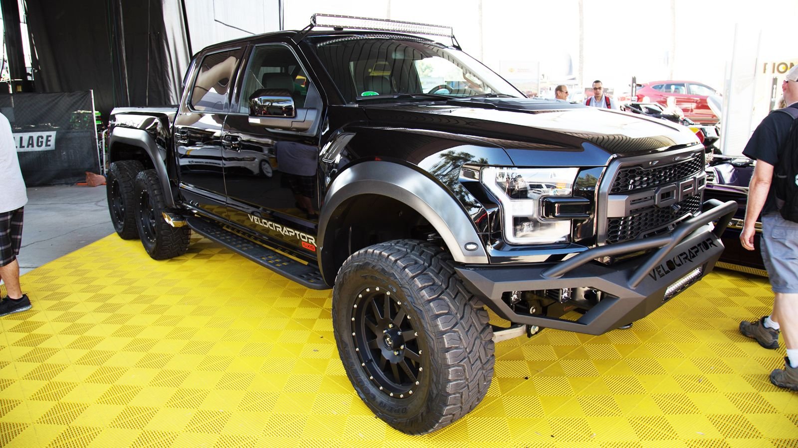 VelociRaptor 6X6: Pure Aggression on Six Wheels From SEMA | Ford-trucks