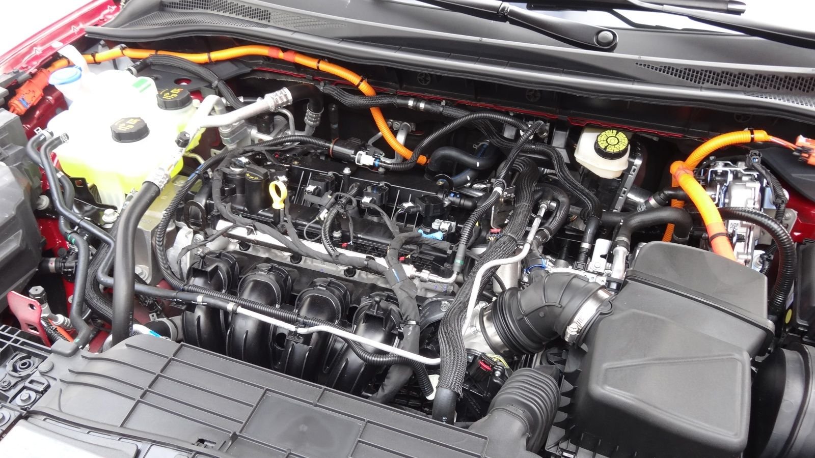 Ford Escape PHEV Plug-In Hybrid: A Closer Look | Ford-trucks