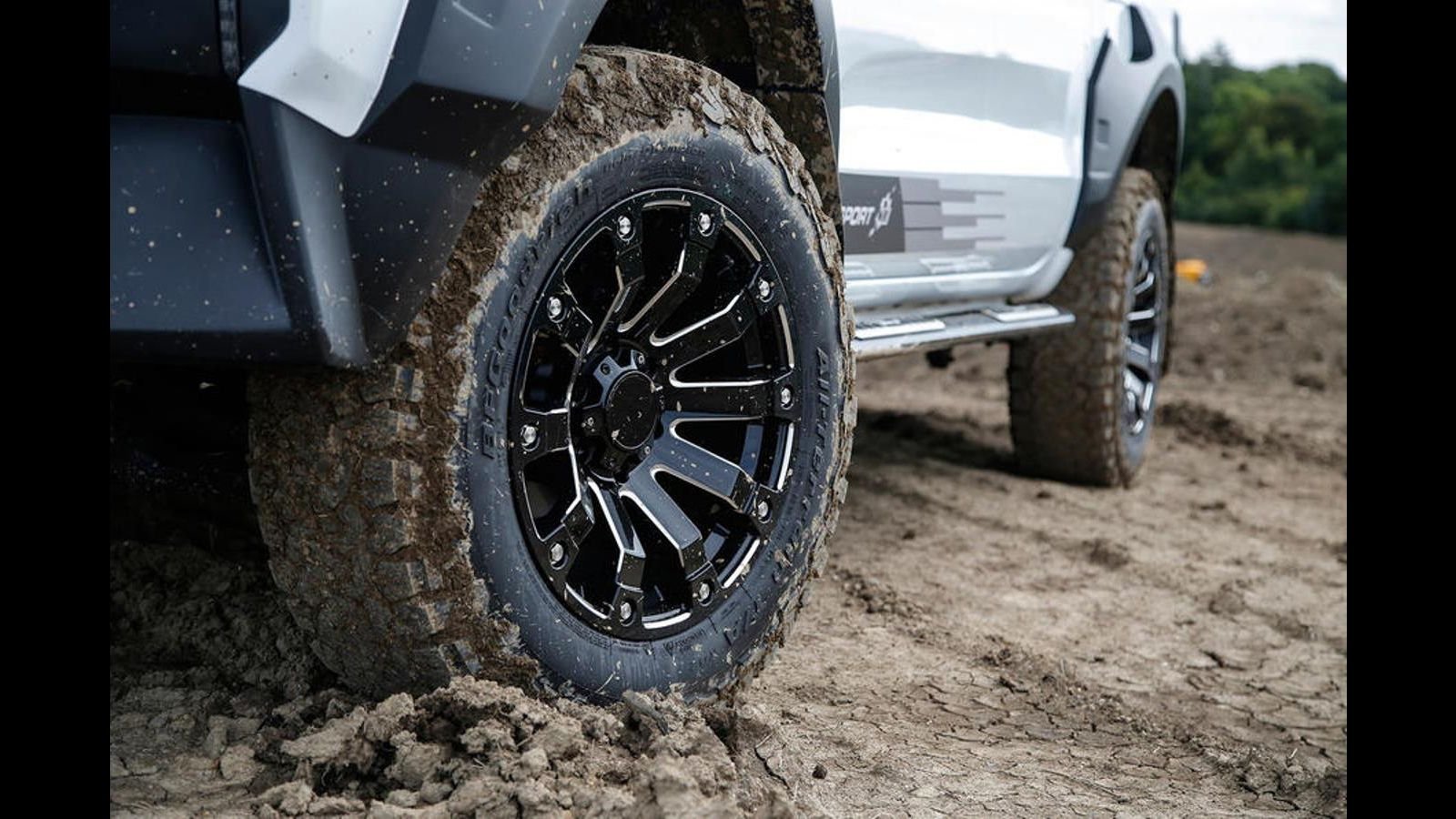 2016 Ranger M-Sport is a Mini-Raptor | Ford-trucks