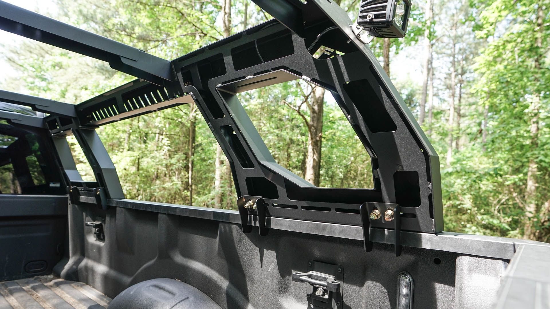 Fab Fours Launches Utilitarian Adjustable Rack System | Ford-trucks