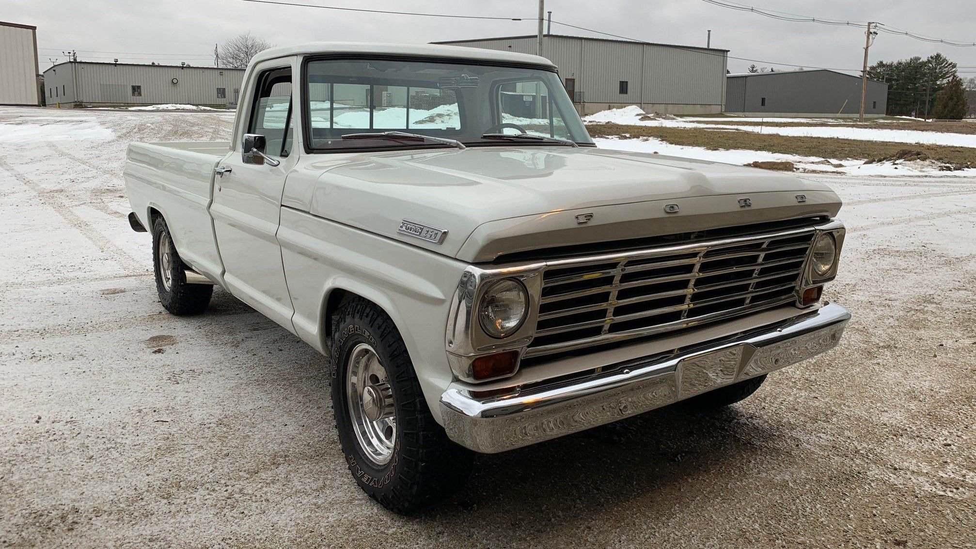 Ultra Clean 1967 F-250 Features a Few Tasteful Mods | Ford-trucks