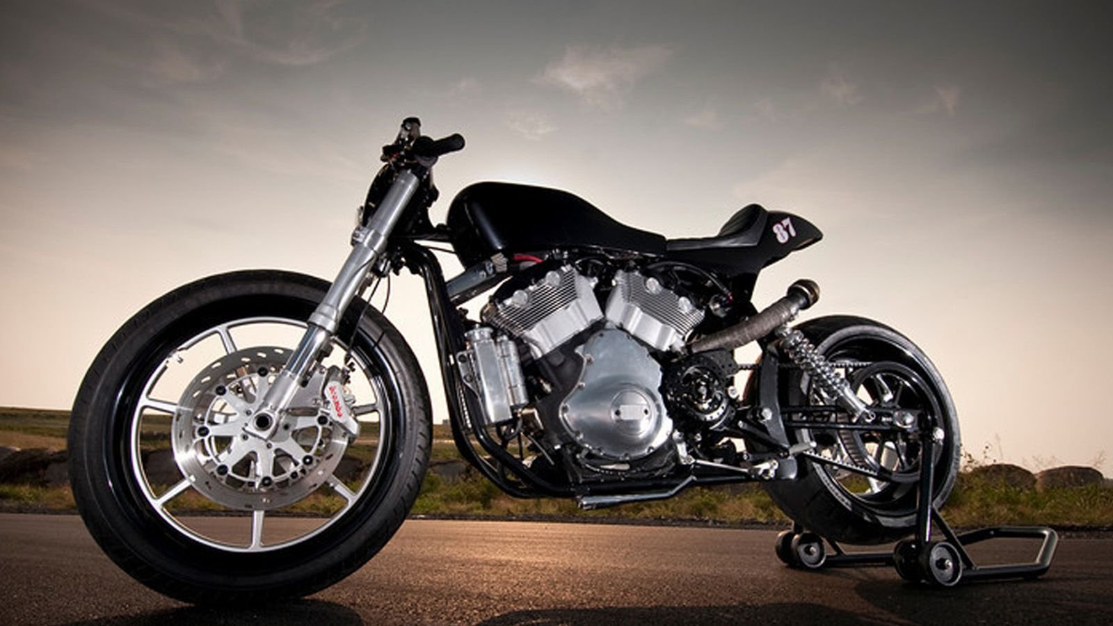 Stripped-Down V-Rod is a Wonder | Hdforums