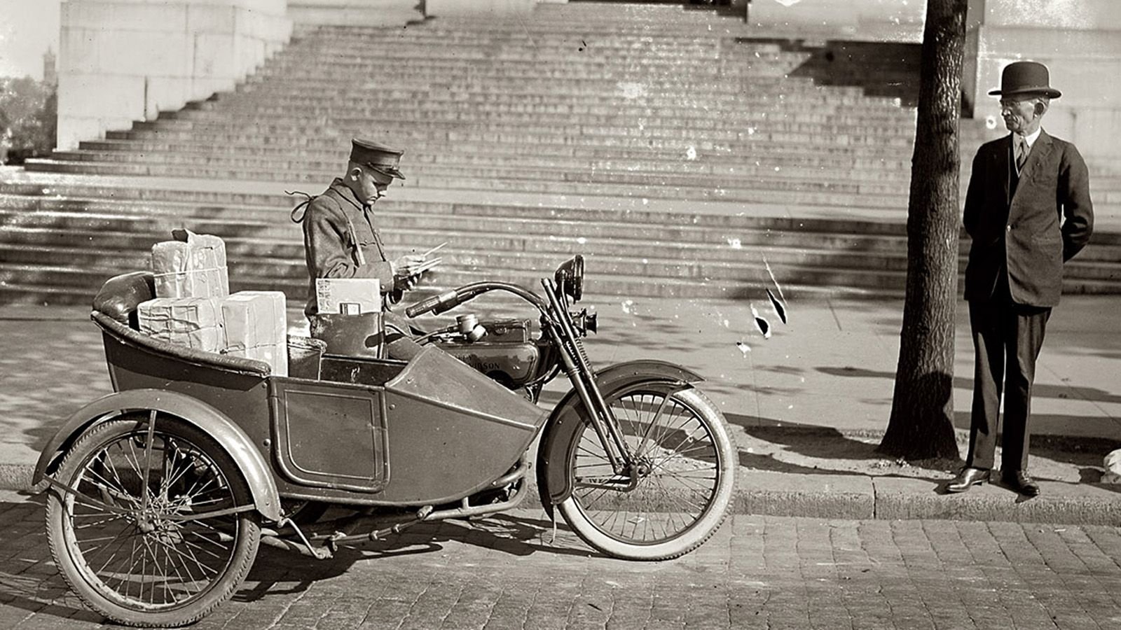 Going Postal: When Motorcycles Moved the Mail | Hdforums