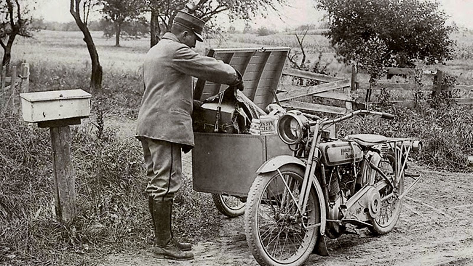 Going Postal: When Motorcycles Moved the Mail | Hdforums