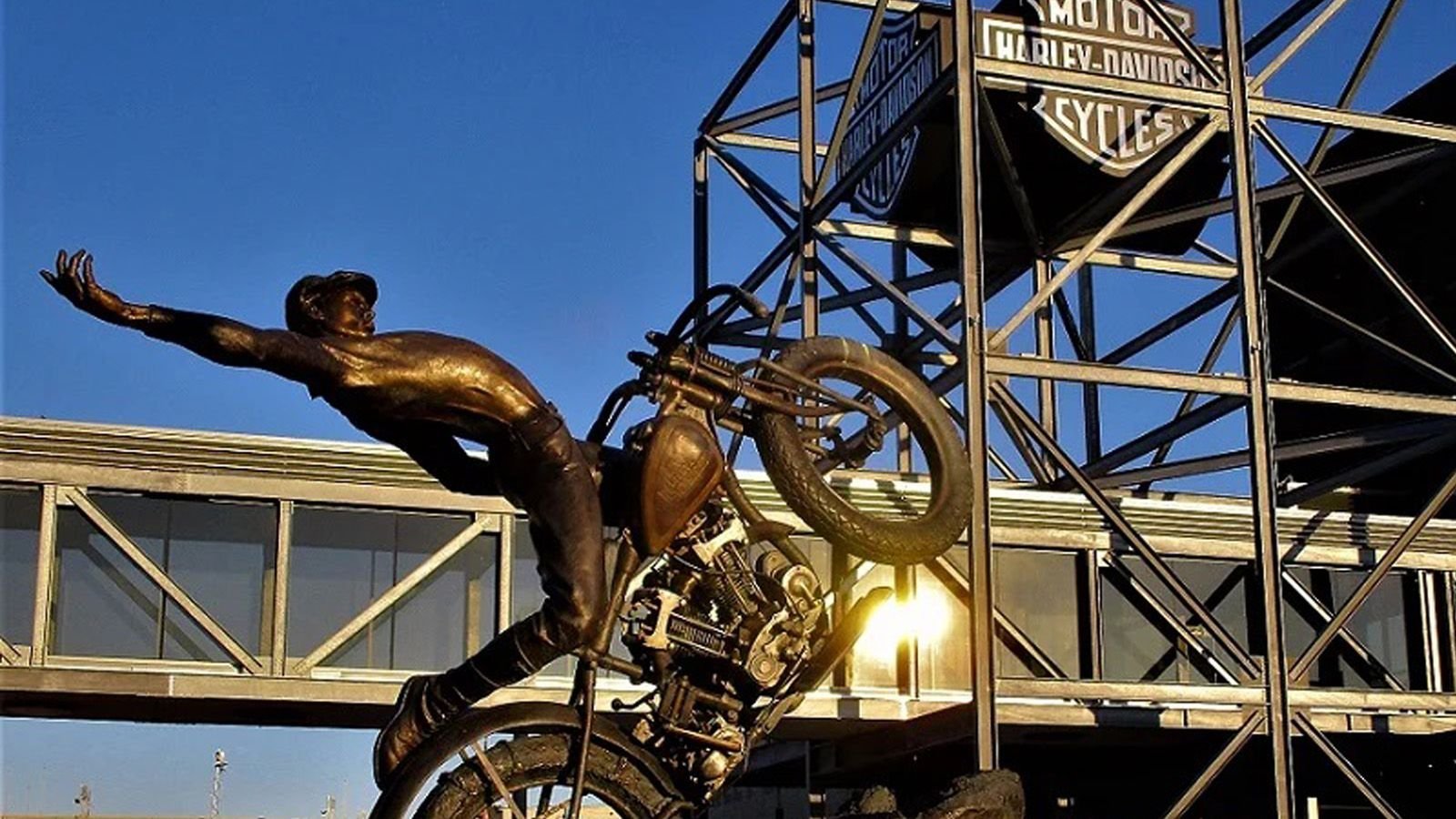 Bronze Hill Climber Statue is a Masterpiece of Masterwork | Hdforums