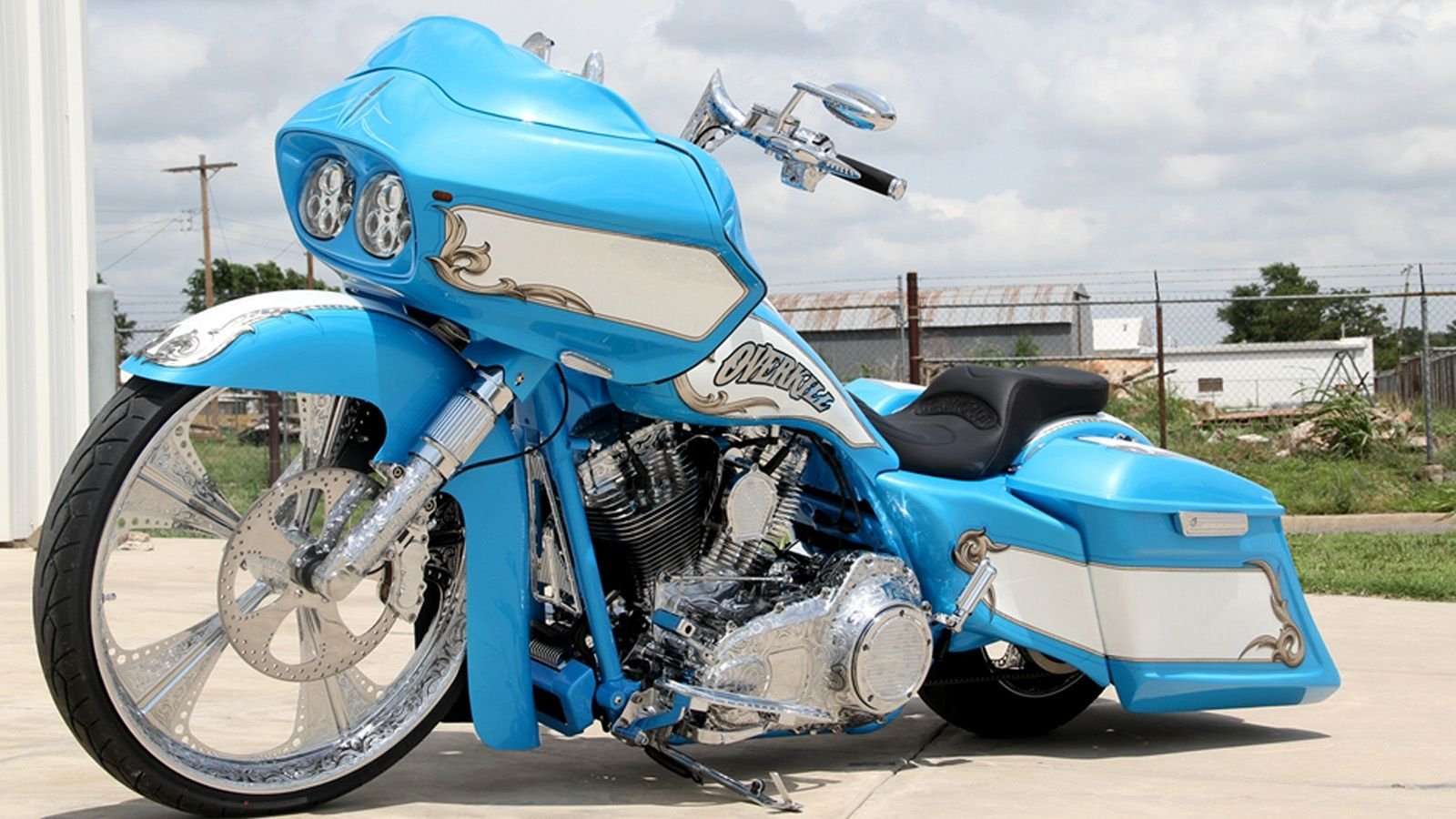 Over the Top Road Glide is a Cadillac Ride | Hdforums