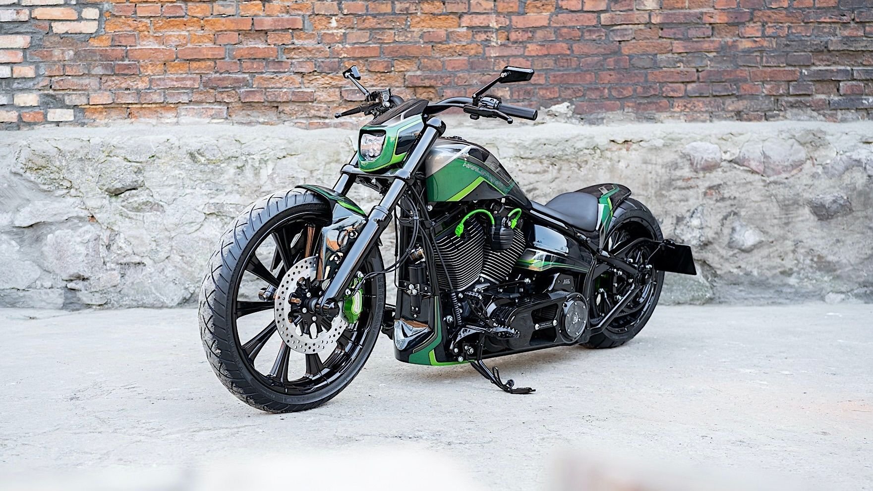 Harley Breakout Build Inspired by Snakes | Hdforums