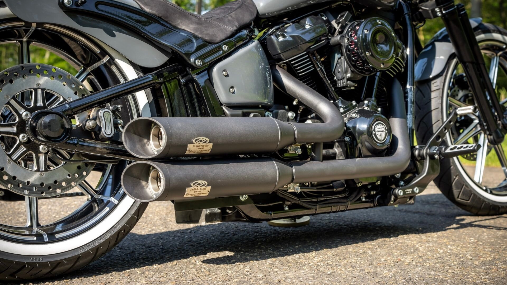 Custom Harley Street Bob Is Chock Full of Pricey Upgrades | Hdforums