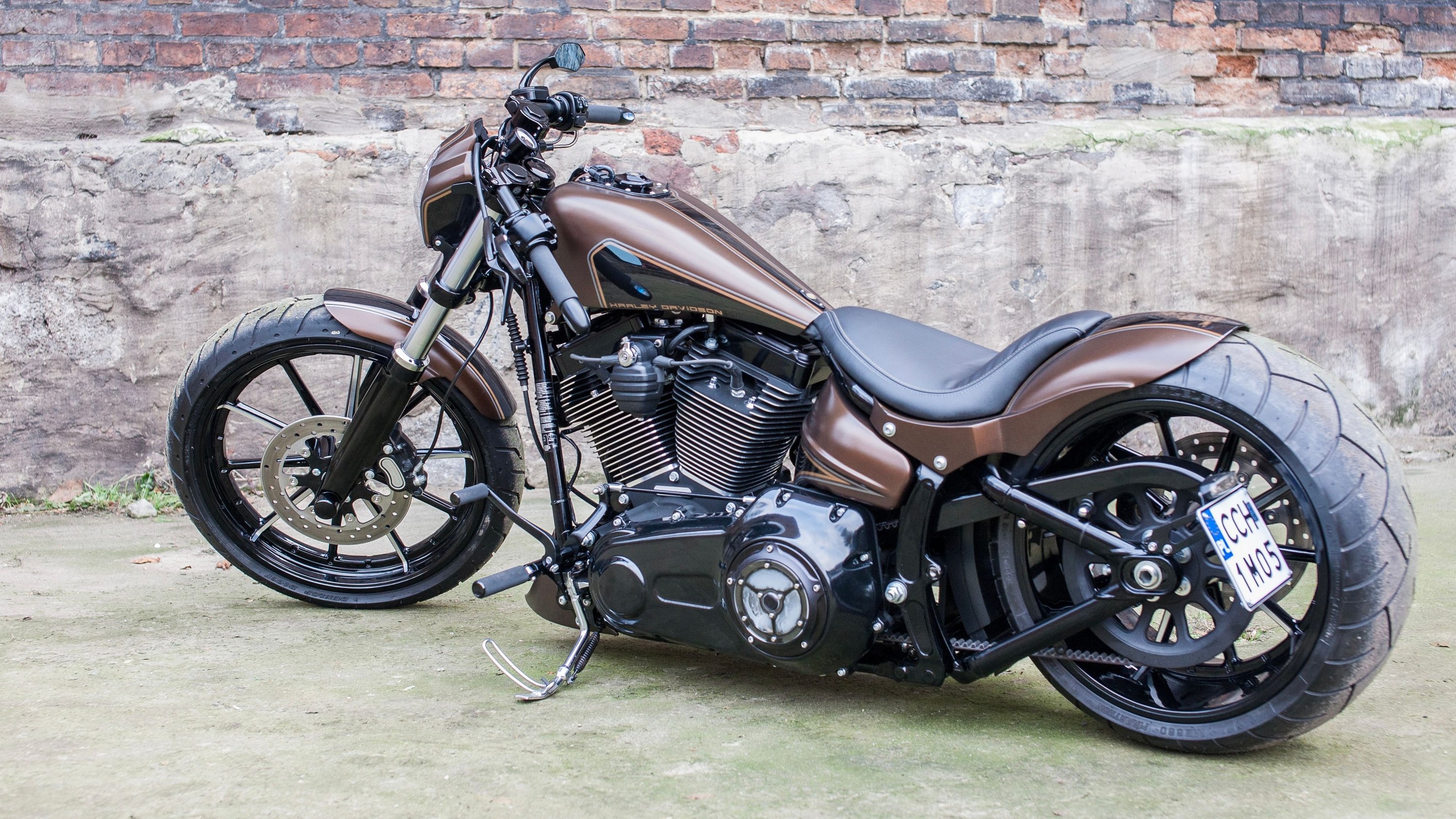 Custom Harley Breakout Sits Low, Looks Amazing | Hdforums