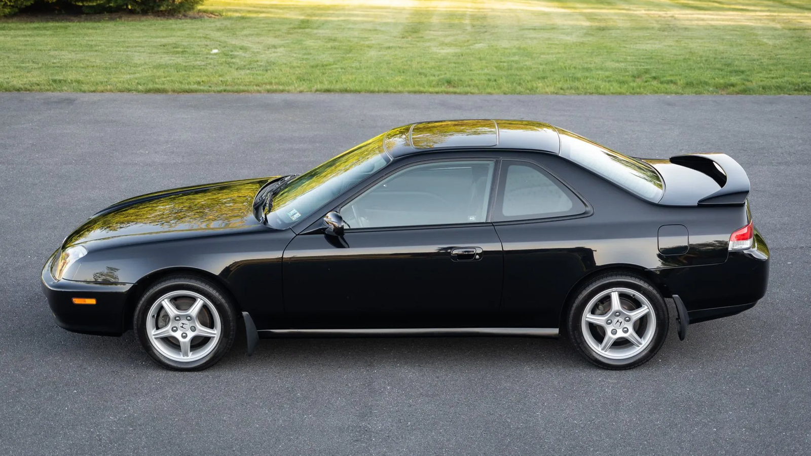 Low Mile, Unmodified 2001 Honda Prelude Sells For Luxury Car Money ...