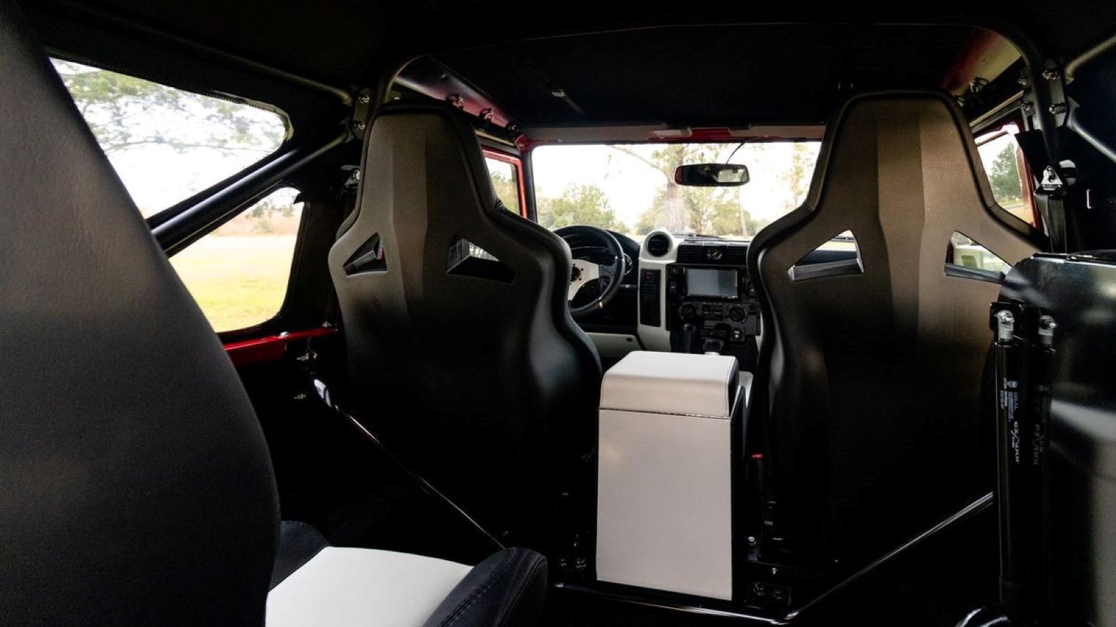 Classic Land Rover Defender Made Better With LS3 Swap | Ls1tech