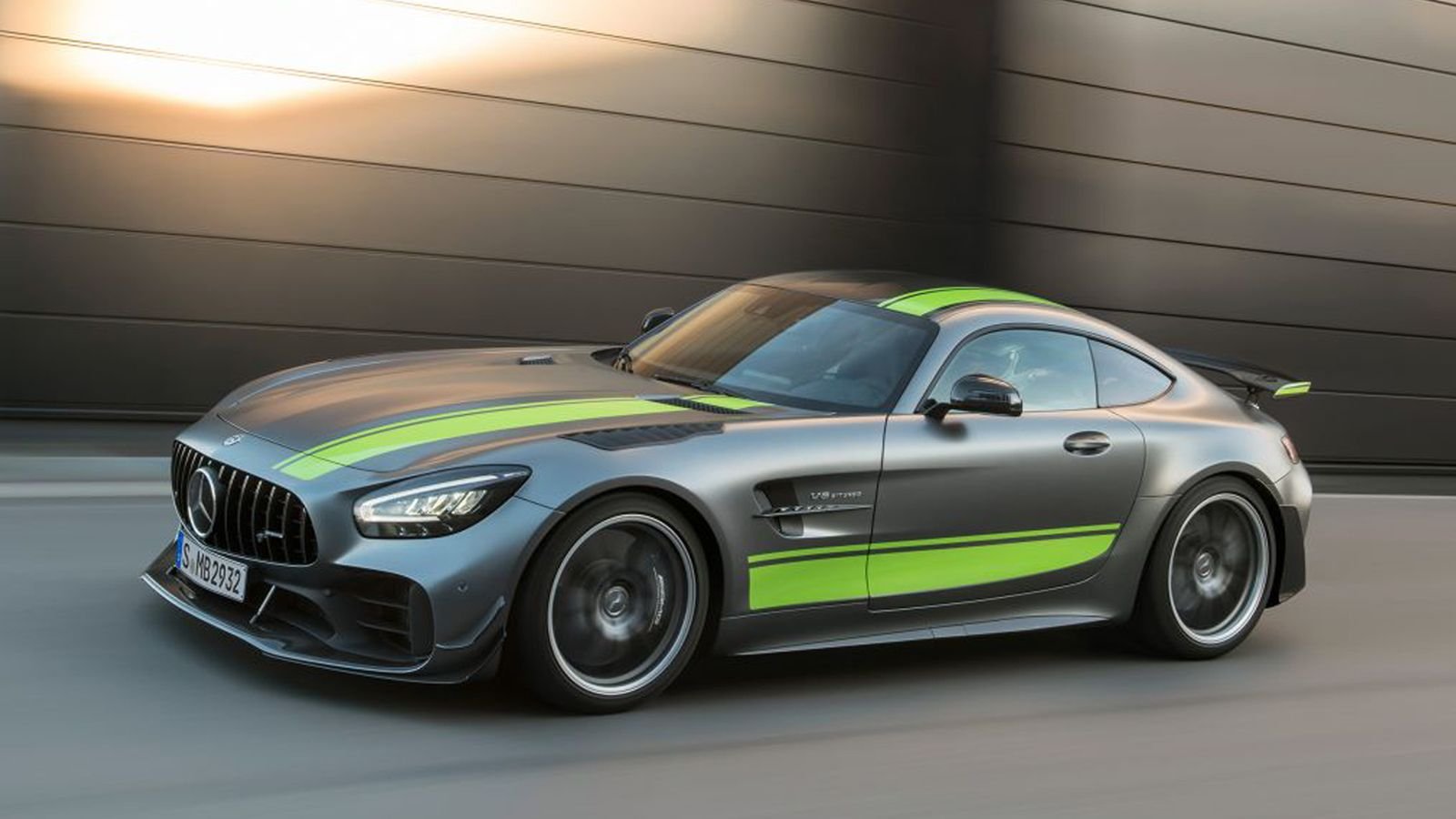 Mercedes-AMG GT Line Receives a Facelift | Mbworld