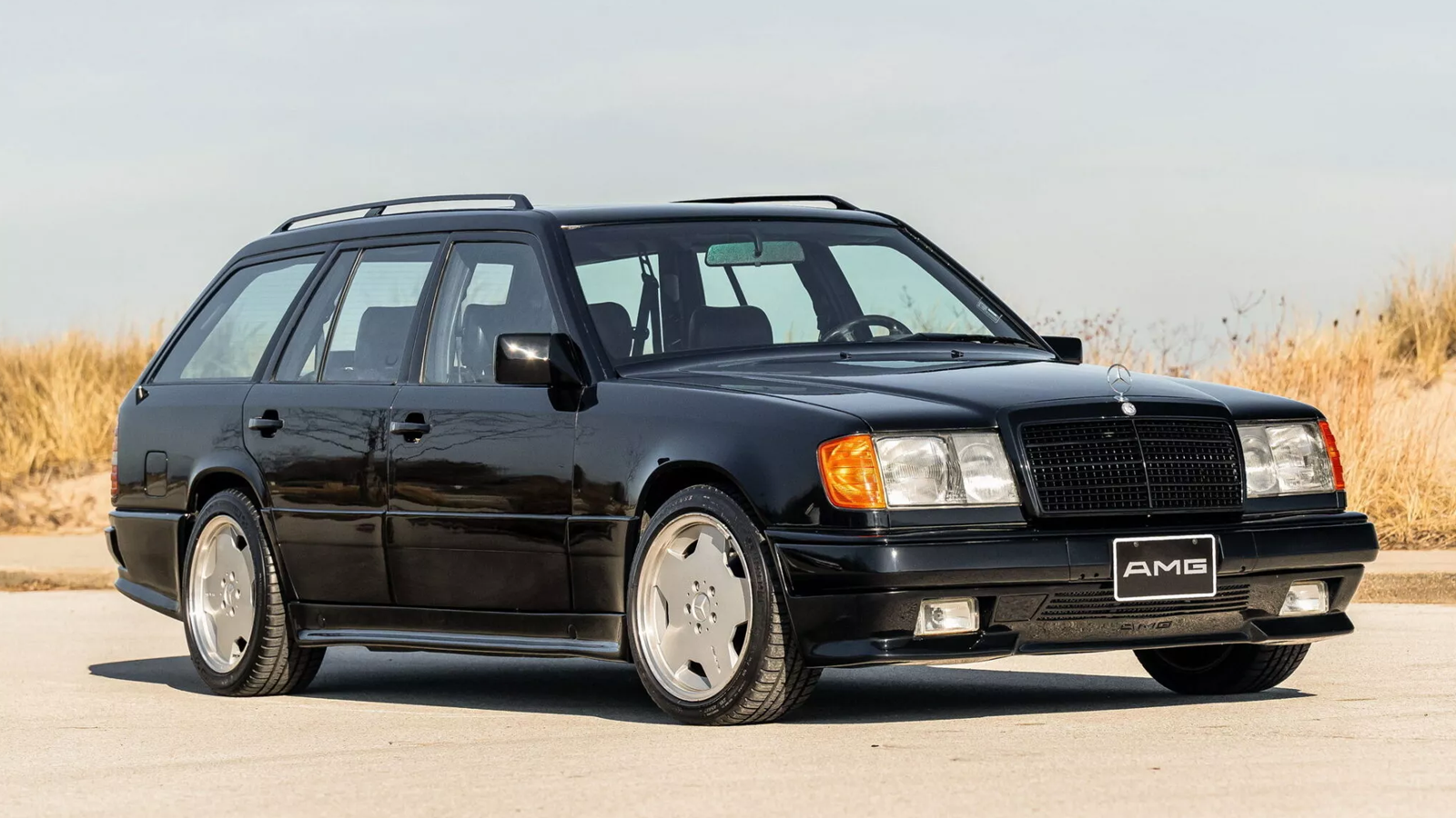 1988 Mercedes 300 TE 6.0 AMG “Mallet” Is Pioneering Super Estate | Mbworld