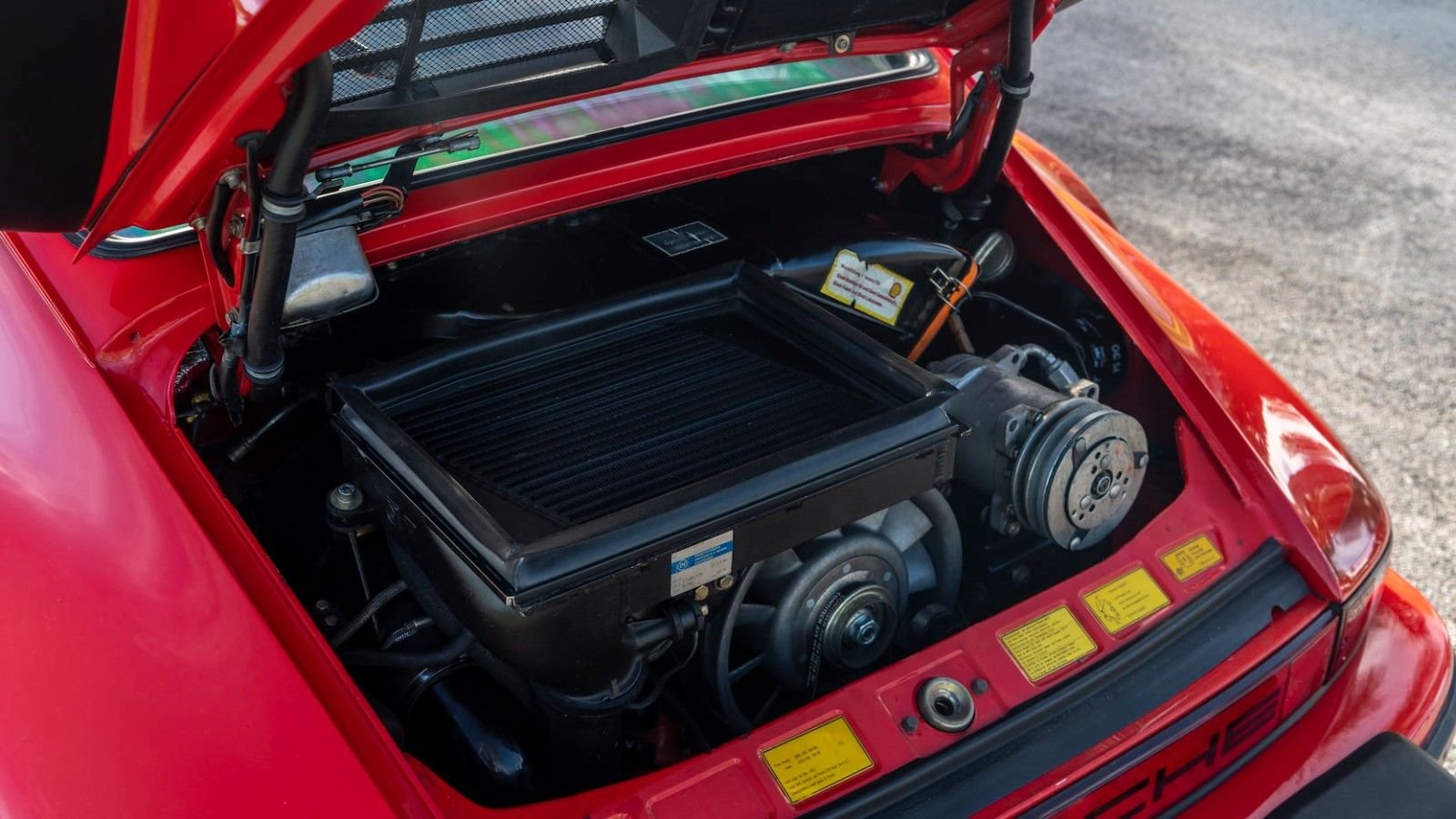 Gorgeous Guards Red 930 Turbo a True Time Machine | Rennlist