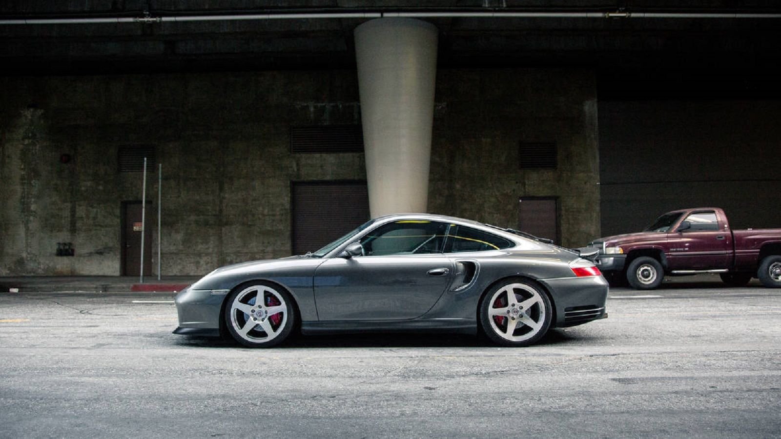 Daily Slideshow: Photographer Larry Chen's Porsche 996 Turbo | Rennlist