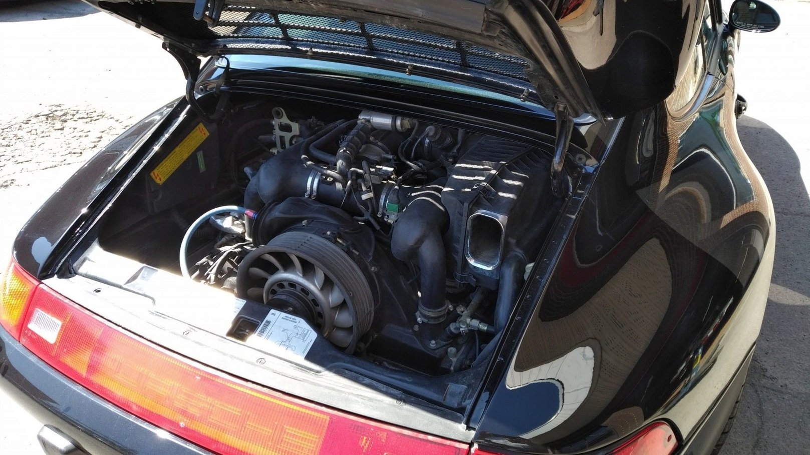 Modded 1995 911 Carrera Successfully Mimics RS Style | Rennlist