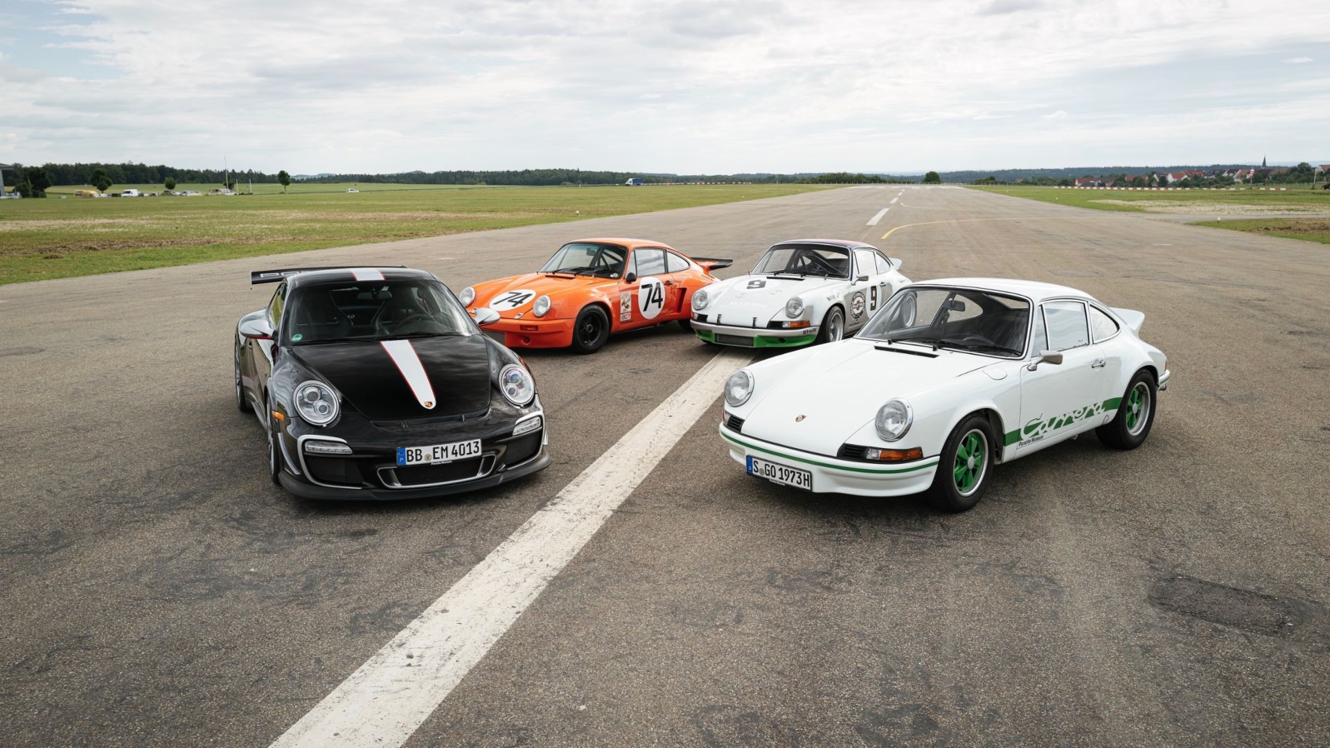 Two Porsche Legends Pay Homage To Fastest Production Car of an Era ...