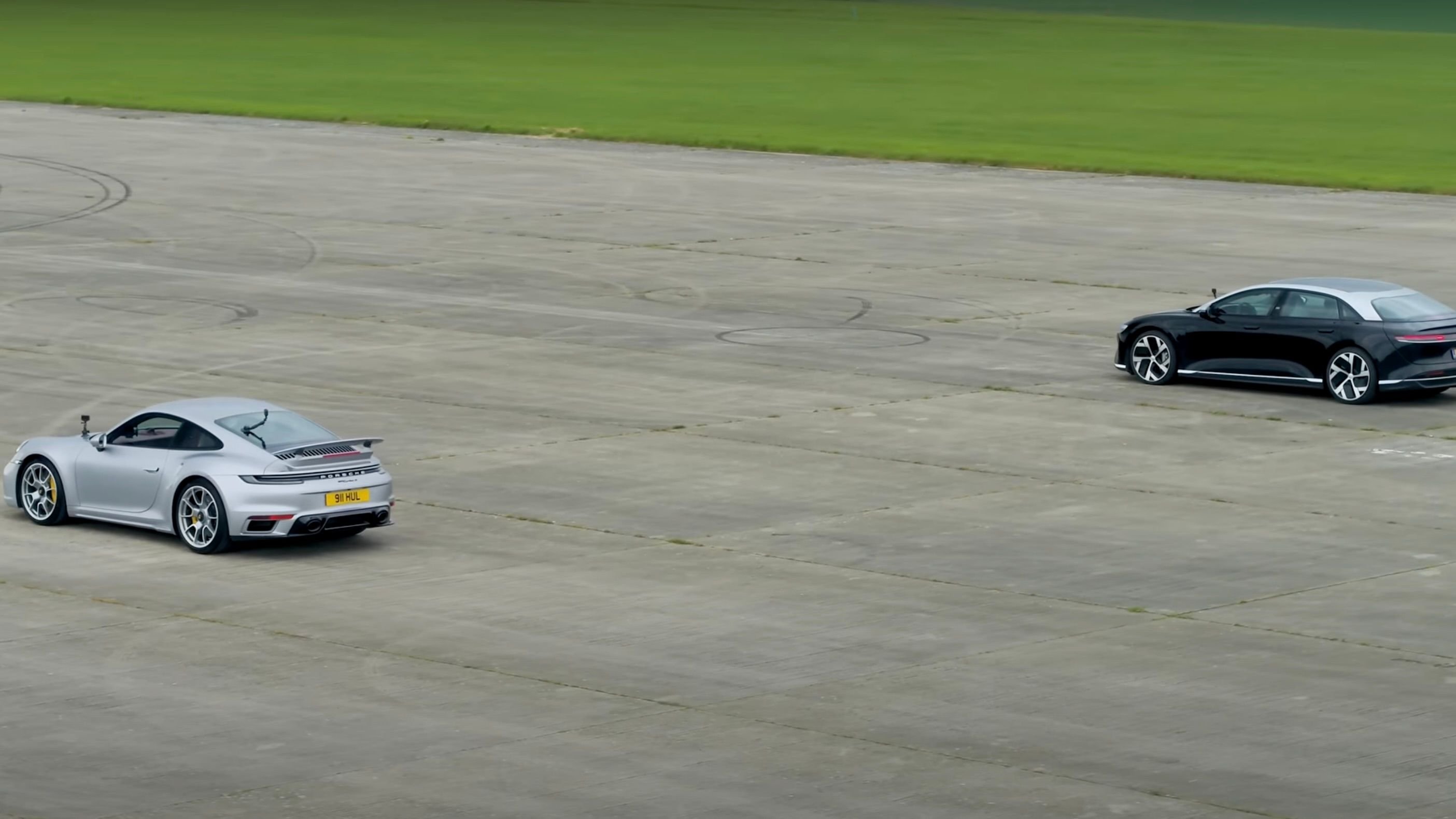 Porsche 911 Turbo S Takes On 1,100HP Lucid Air In Drag Race | Rennlist