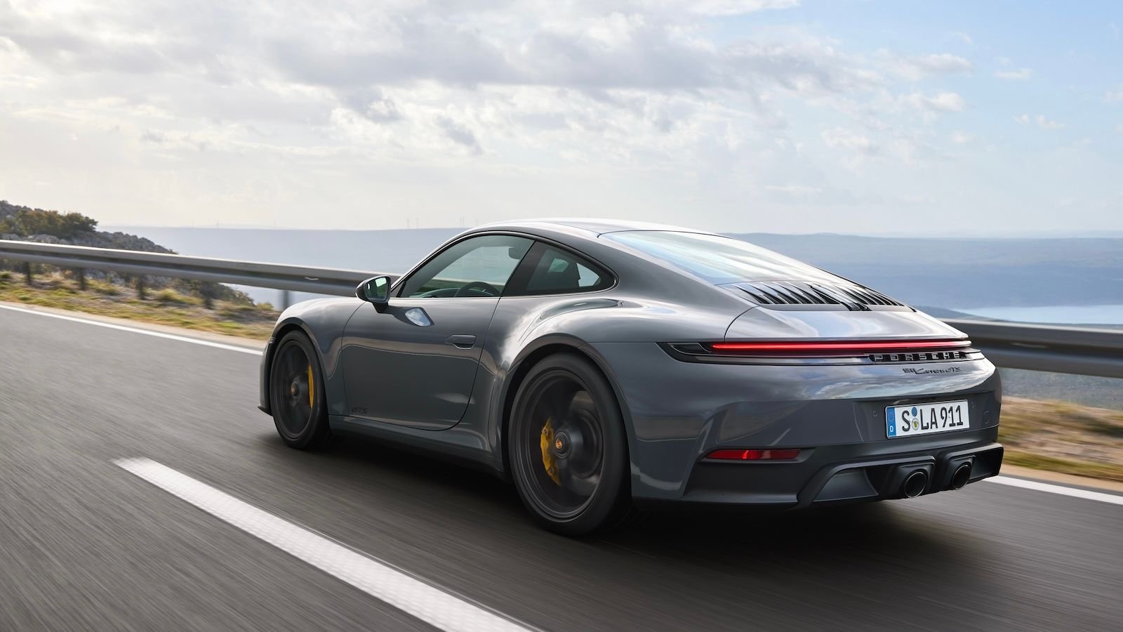 Porsche 992.2 911 May Get a Manual Transmission After All | Rennlist