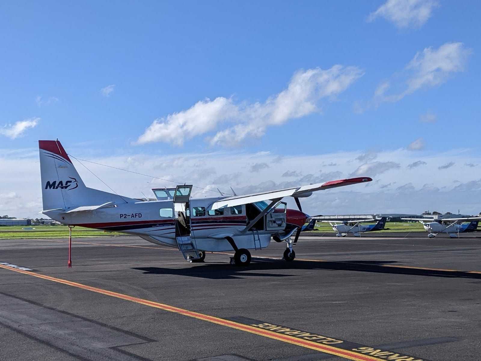 King Charles unveils new MAF (PNG) Cessna Caravan - PPRuNe Forums