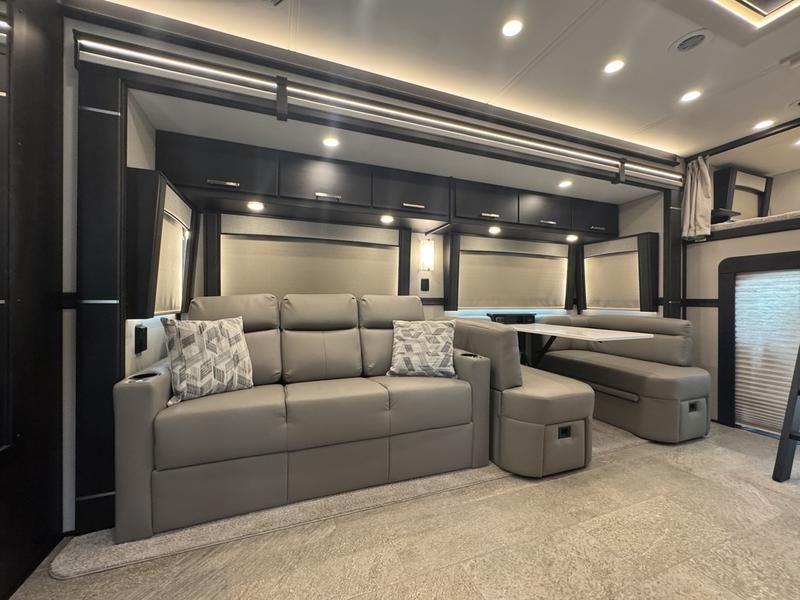 2026 Renegade 45CBF Motorcoach for Sale in Scott City, MO | RacingJunk