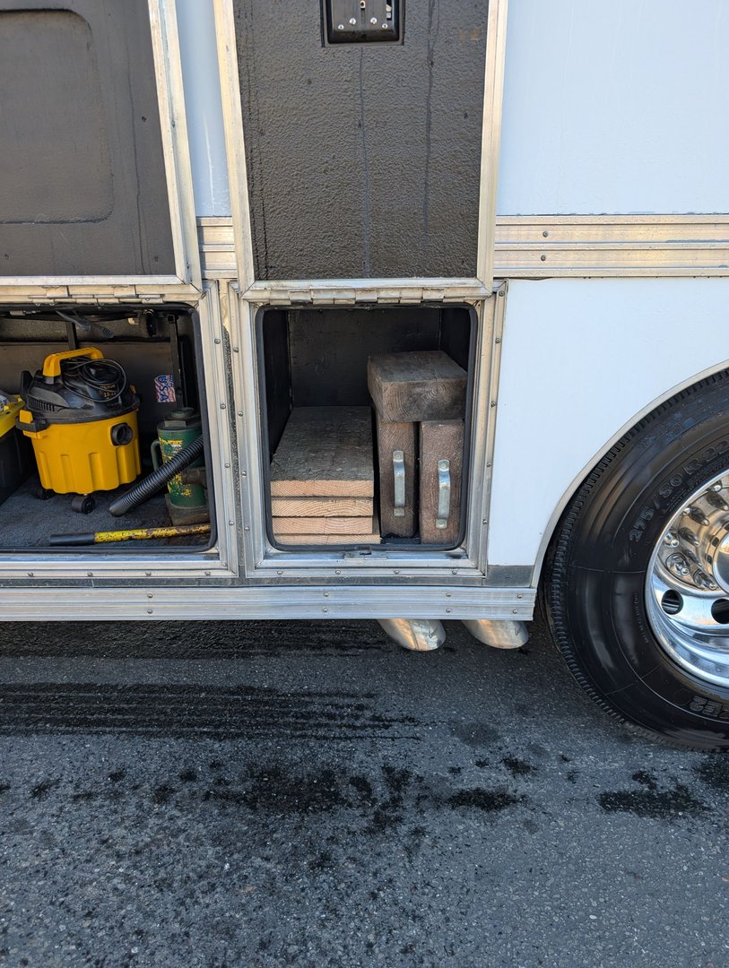 2000 United Specialties Garage Hauler for Sale in EUREKA, CA | RacingJunk