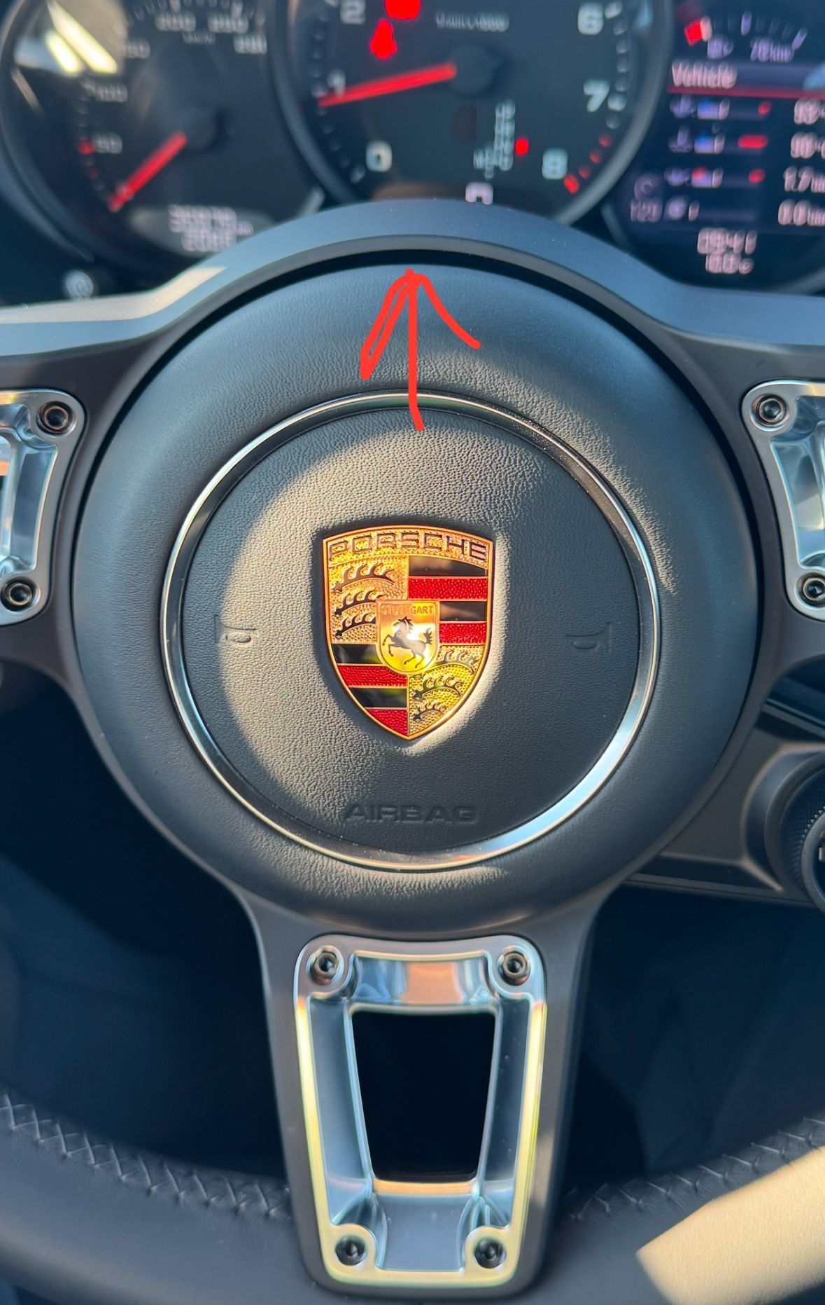 Steering wheel airbag alignment gap 991.2/982 - Rennlist - Porsche Discussion Forums